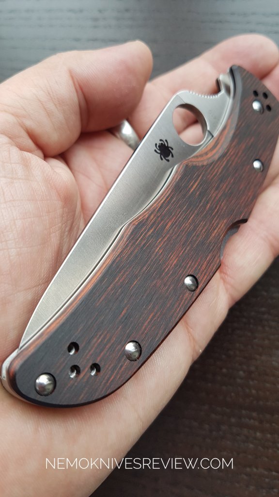 Spyderco C10WDP Endura 4 HAP40/SUS410 Satin Plain Blade, Mahogany ...